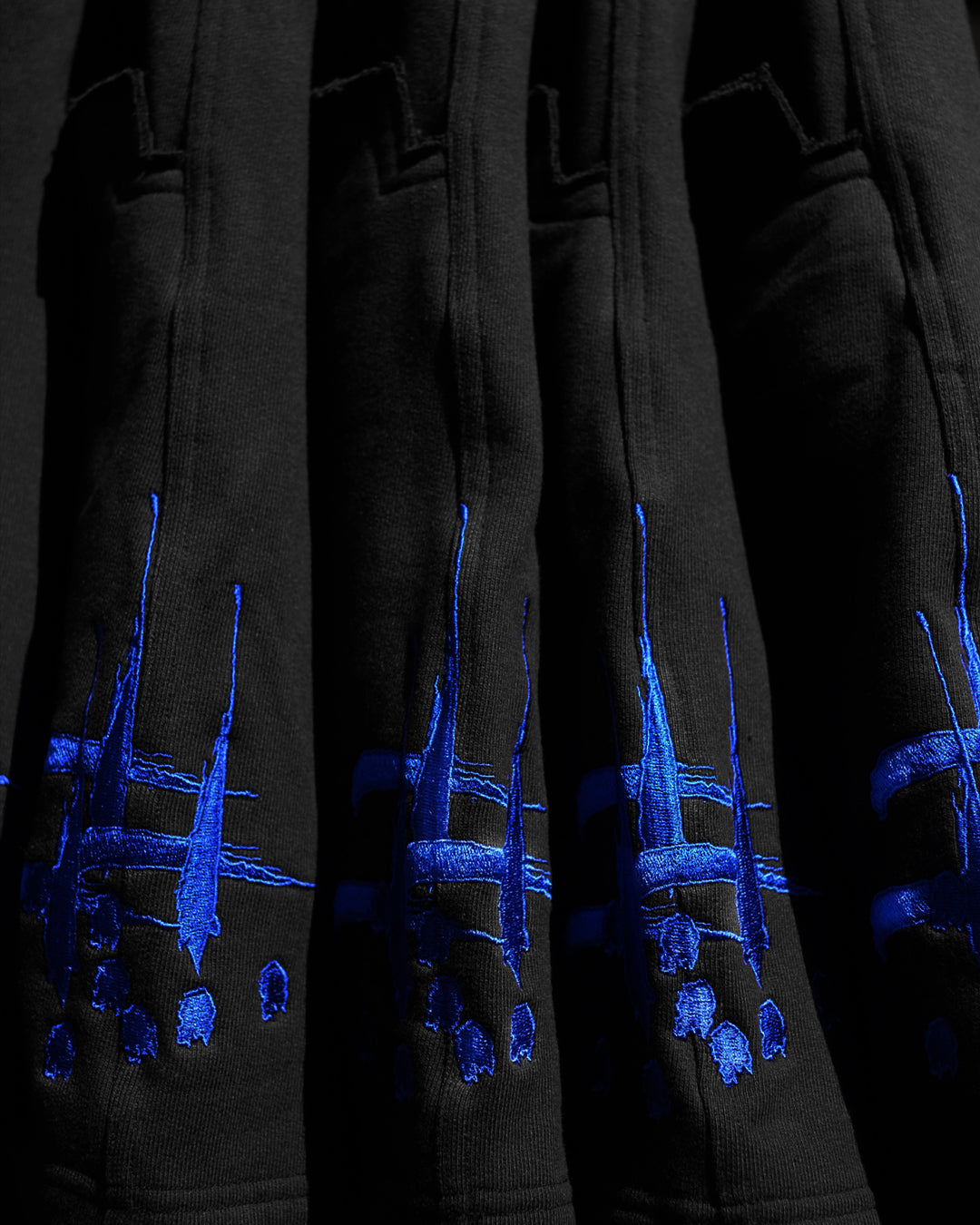 CVTVLIST - elephants exclusive item